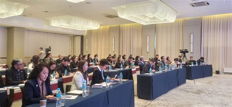 Хүний эрх ба сэтгүүл зүй хэлэлцүүлэг болж байна