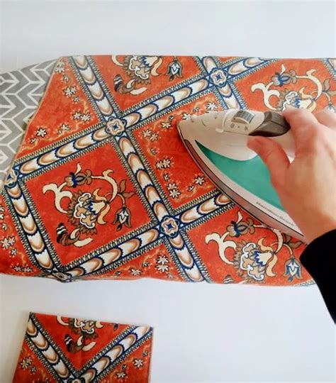 Easy DIY No Sew Apron Idea Upcycled Dinner Napkins The How To Mom