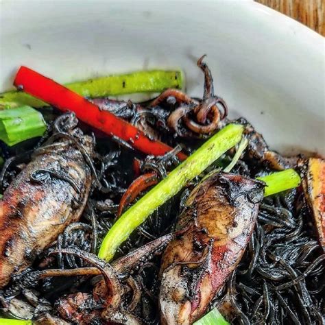 Pusit Sotanghon Guisado Recipe