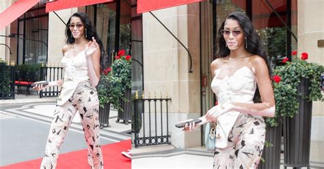 Model Winnie Harlow Shows Off Chic Outfit At Paris Fashion Week Photos