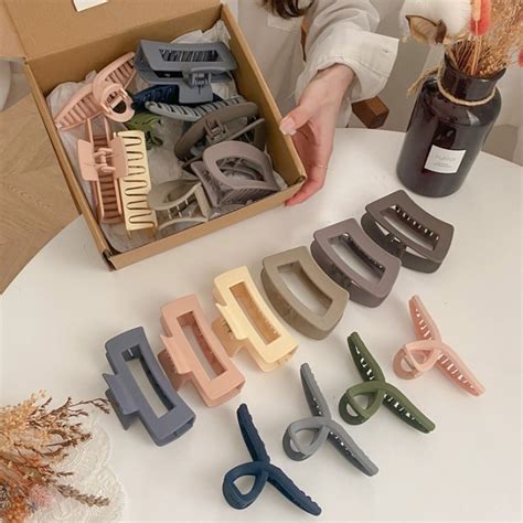 10개세트 데일리 헤어 집게핀 세트 박스포장 심플 매트 무광 꼬임집게핀 헤어핀 여성 머리핀 포인트 사계절 에이블리