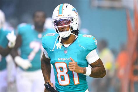 Mizzou Product Undrafted Rookie Theo Wease Gets His Shot With Dolphins