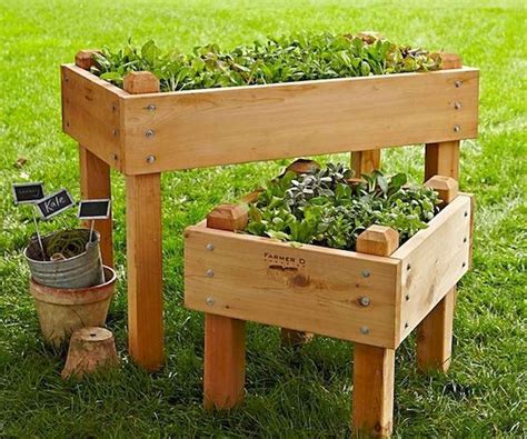 There Are A Whole Lot Of Reasons To Build Raised Vegetable Gardens The Kind That Sit Above Gr