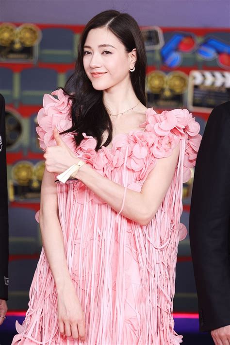 娜然 微博电影之夜红毯上的粉红 夏禾” Ppobm