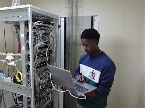 Structured Vs Unstructured Data Center Cabling Comet Technology