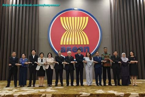 မြန်မာအမြဲတမ်းကိုယ်စားလှယ် ဦးအောင်မျိုးမြင့် အာဆီယံအမြဲတမ်းကိုယ်စားလှယ