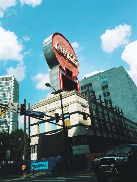 무료 이미지 도로 광고하는 기호 간판 조명 경기장 광고 게시판 디스플레이 장치 2448x3264 22239 무료 이미지 Pxhere