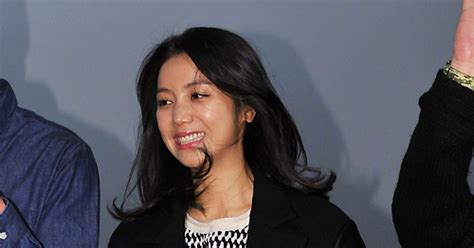 [포토엔]김옥빈 시선 사로잡는 초미니 패션