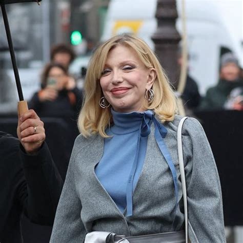 Courtney Love Wird Von Ihrer Liebe Zu Kurt Zur Kontroversen Witwe