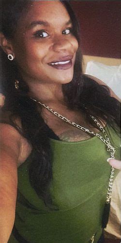 Paper Dolls Presents Ashley