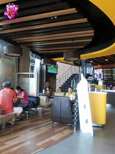 รูปภาพร้านmcdonalds แมคโดนัลด์ อาหารอเมริกัน แฮมเบอร์เกอร์ แซนด์วิชใน เซ็นทรัล พระราม 2 ท่า