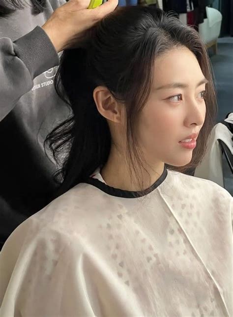 [연재] 스포츠월드 `스타★샷` 이연희 출산 후에도 여전한 전성기 미모 청순 여신 그대로 [스타★샷] Zum 뉴스