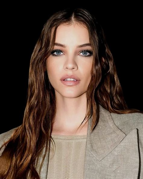 Barbara Palvin Sexy