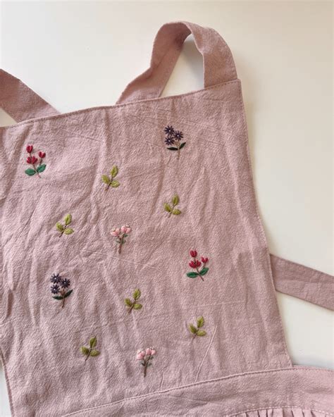 나의 손길로 묘하게 따스해지는 이 친구들을 보면 저절로 힐링이 되는 듯 합니다 손 자수hand Embroidery는 그런 매력이 있는 아주 좋은 취미예요 그래서 늘