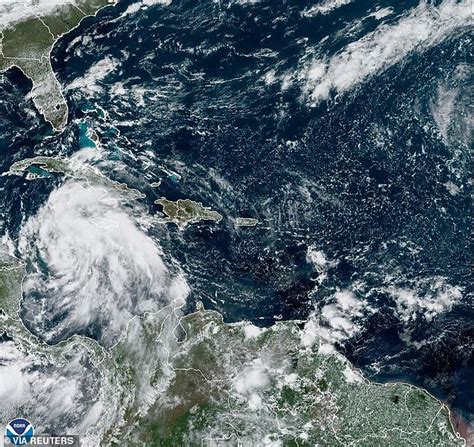 Florida Woman Who Has Weathered Dozens Of Hurricanes Shares Tips To