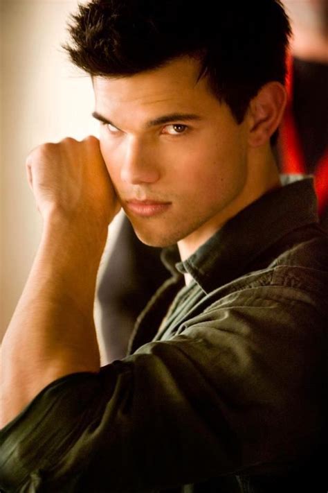 Taylor Lautner Actor Acted As Jacob Black In Twilight And Shark Boy