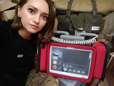 пан шаміль On Twitter Світлана вже отримала дефибрілятор і працює усім дуже дякую за допомогу
