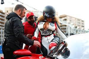 Beyoncé Goes Pantsless In Plunging Red Bodysuit For An F1 Date Night