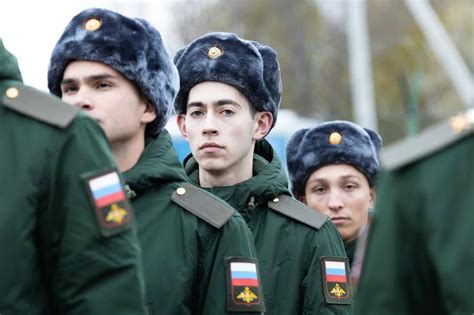 Хлопців з окупованої частини Запорізької області мобілізували до армії росії Вечірній Київ