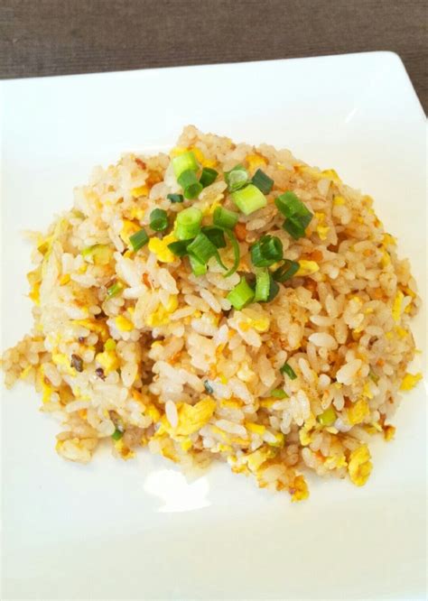 簡単ランチ 鮭フレークチャーハン By ピンクの雪だるま 【クックパッド】 簡単おいしいみんなのレシピが355万品
