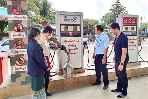တာချီလိတ်မြို့၌ စက်သုံးဆီအရောင်းဆိုင်များအား ကွင်းဆင်းစစ်ဆေး Myanmar