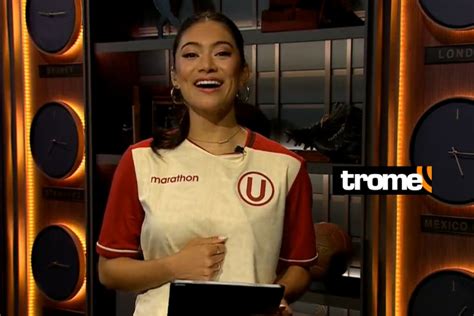 Universitario Periodista Extranjera Jenny Chiu Luce Camiseta Crema