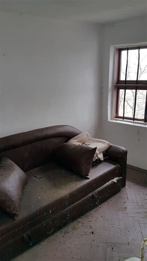 РЕМОНТИРАХА ХИЖАТА ВЪВ ВАРНЕНСКО СЕЛО ПО ПРОЕКТ Eufunds