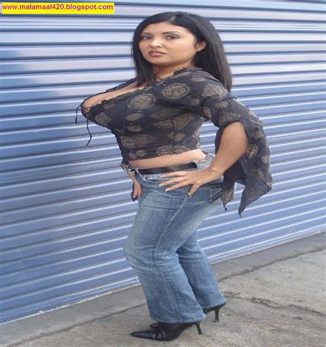 Jaylene Rio 36ee Busty Boobs In Black Top And Jeans Hot Pictures