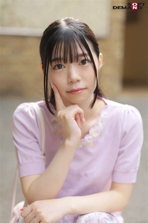 【初撮り】肉じゃがとカレーが得意料理のホテルスタッフ 女優並みルックスのスレンダーcカップ美女 好きな体位はバックで中イキ＆潮吹きが未体験なのでやってみたい かな・20歳 アダルト動画 ソクミル