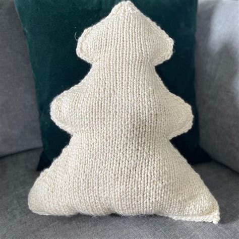 Christmas Tree Pillow Knitting Pattern Knitting In The Park