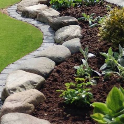 Rocks Border