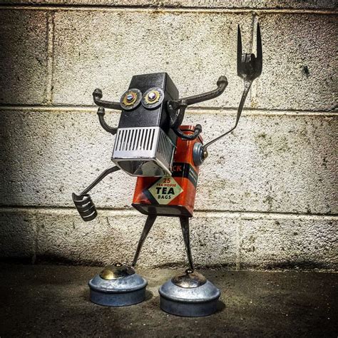 432 Best Junk Robot Characters Images On Pinterest Assemblage Art