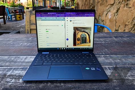 How To Use Your Chromebook S Split Screen Feature