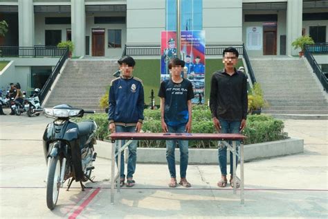 កងរាជអាវុធហត្ថខេត្តបញ្ជូនជនសង្ស័យ៣នាក់ ទៅសាលាដំបូង នគរដ្រេហ្គន