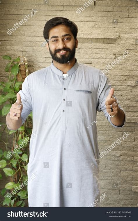 Pakistani Men Wearing Shalwar Kameez Point Stock Photo Shutterstock