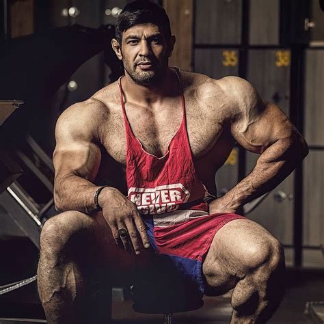 Muscle Lover The World Of Bodybuilders Reza Ahmadi
