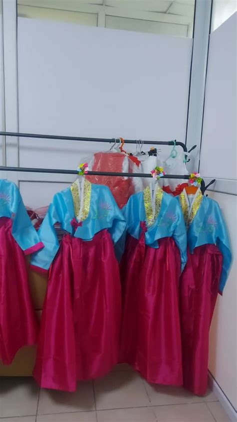 Прокат костюмов Астана Корейские национальные костюмы Ханбок юбка цветок на голову Размеры