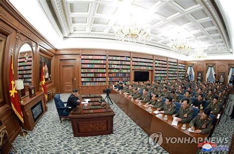 朝鲜召开党中央军委会扩大会议 韩联社