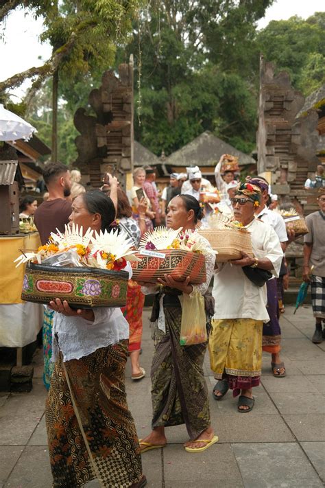 Accessing Royalty Free Music For Youtube Intros By Simplectg1 Medium