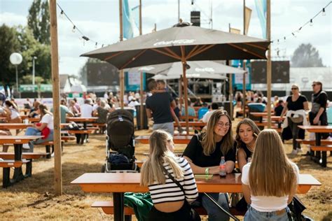 Alles Wat Je Moet Weten Over Paal Op Stelten Hoe Geraak Ik Er Waar Kan Ik Parkeren En Wie