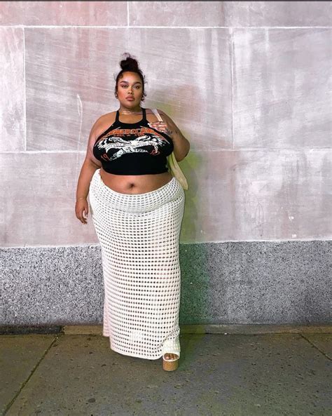 Pin By 🖤 On Summer Bummer Plus Size Baddie Outfits Plus Size Fashion