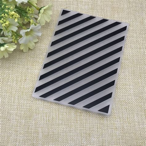 Diagonal Stripes Plastic Embossing Folder For Scra Vicedeal