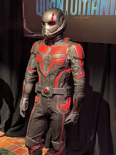 Hollywood Movie Costumes And Props Paul Rudds Costume From Ant Man