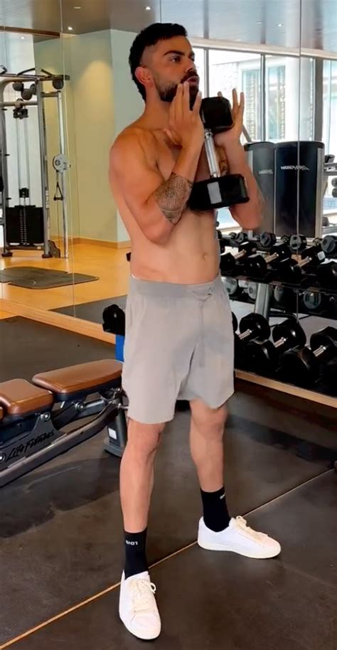 Shirtless Bollywood Men The Hot Cricketer Virat Kohli Topless