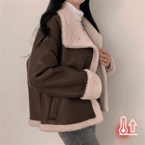 안감양털굿퀄리티 뉴 루즈핏 뽀글 배색 레더 무스탕 2color 겨울무스탕아우터가죽자켓가죽무스탕 에이블리