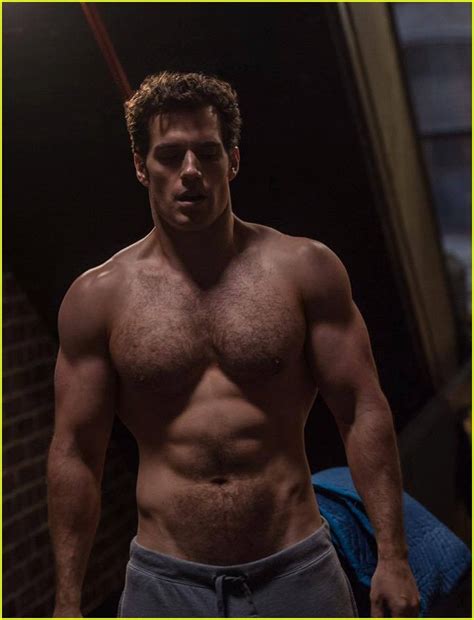 Henry Cavill Goes Shirtless For Workout Progress Photo Photo 3569616 Henry Cavill Pictures
