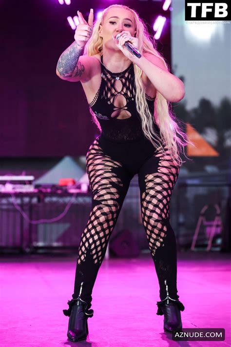 Iggy Azalea Sexy Seen Flaunting Her Hot Tits And Ass At The Annual Pride Parade And Festival In