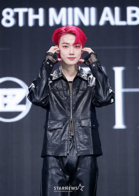 더보이즈 뉴 빨간 머리 소년 ★포토