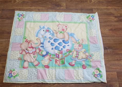 Детское одеяло в пододеяльнике.