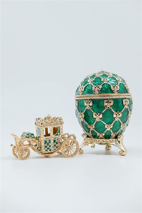 Яйца Фаберже каталог Музея Фаберже Купить Яйца Фаберже цена фото описание в магазине музея
